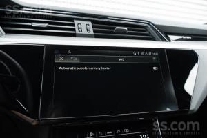 Black Audi E-Tron 2023 in Riga, with an engine capacity of 0.00 L and mileage of 26 thousand km for 36000 €, photo 20 on AUTOMOTO.COM.LV