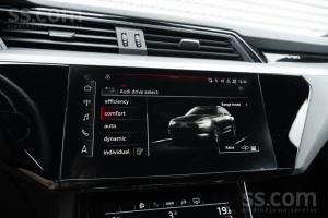 Black Audi E-Tron 2023 in Riga, with an engine capacity of 0.00 L and mileage of 26 thousand km for 36000 €, photo 24 on AUTOMOTO.COM.LV