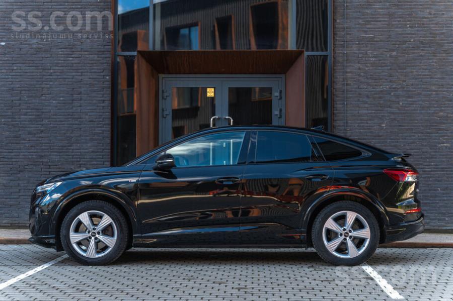 Черный Ауди E-Tron 2023 в Рига, объемом двигателя 0.00 л и пробегом 69 тыс. км за 38500 €, фото 6 на AUTOMOTO.COM.LV
