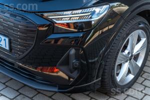 Черный Ауди E-Tron 2023 в Рига, объемом двигателя 0.00 л и пробегом 69 тыс. км за 38500 €, фото 12 на AUTOMOTO.COM.LV