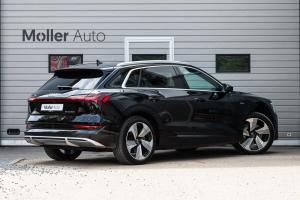 Black Audi E-Tron 2023 in Jelgava, with an engine capacity of 0.00 L and mileage of 83 thousand km for 40050 €, photo 5 on AUTOMOTO.COM.LV