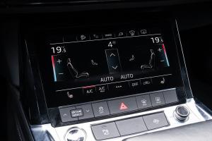 Black Audi E-Tron 2023 in Jelgava, with an engine capacity of 0.00 L and mileage of 83 thousand km for 40050 €, photo 23 on AUTOMOTO.COM.LV