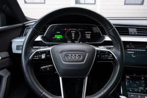 Black Audi E-Tron 2023 in Jelgava, with an engine capacity of 0.00 L and mileage of 83 thousand km for 40050 €, photo 28 on AUTOMOTO.COM.LV