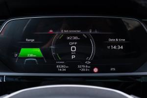 Black Audi E-Tron 2023 in Jelgava, with an engine capacity of 0.00 L and mileage of 83 thousand km for 40050 €, photo 29 on AUTOMOTO.COM.LV