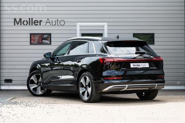 Melns Audi E-Tron 2023 Jelgava, ar dzinēja tilpumu 0.00 L un nobraukumu 83 tūkst. km par 39650 €, foto 3 vietnē AUTOMOTO.COM.LV