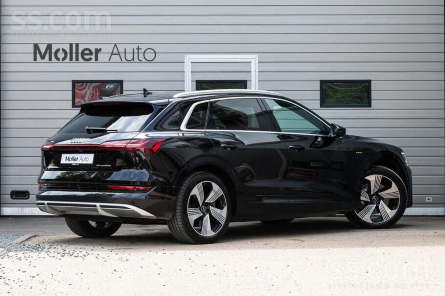 Melns Audi E-Tron 2023 Jelgava, ar dzinēja tilpumu 0.00 L un nobraukumu 83 tūkst. km par 39650 €, foto 5 vietnē AUTOMOTO.COM.LV