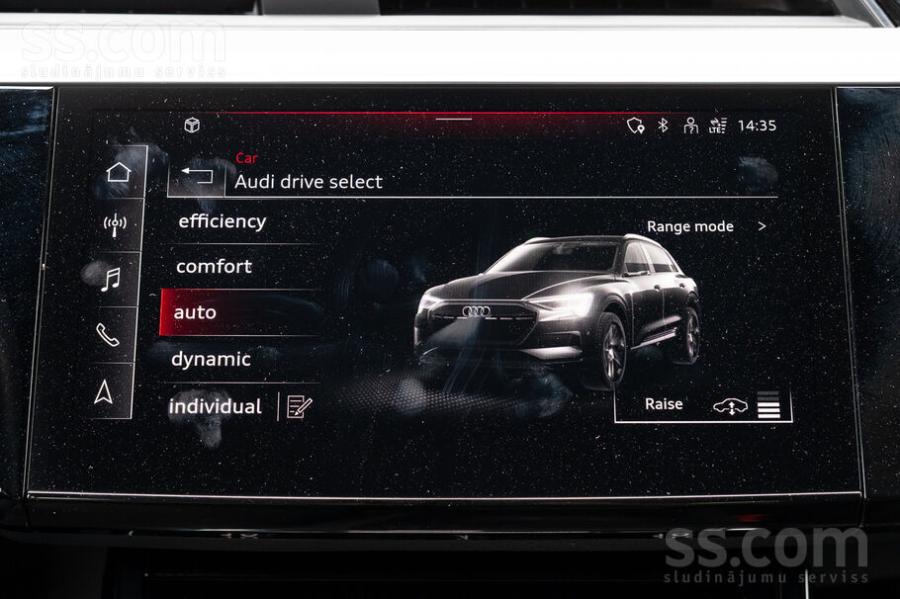 Melns Audi E-Tron 2023 Jelgava, ar dzinēja tilpumu 0.00 L un nobraukumu 83 tūkst. km par 39650 €, foto 17 vietnē AUTOMOTO.COM.LV
