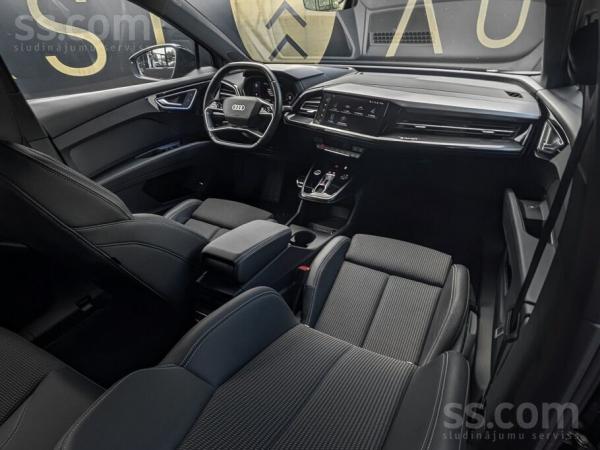 Black Audi E-Tron 2023 in Tukums, with an engine capacity of 0.00 L and mileage of 132 thousand km for 29990 €, photo 5 on AUTOMOTO.COM.LV