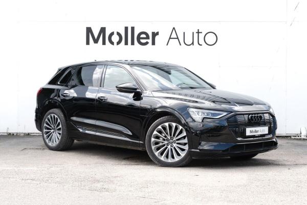 Black Audi E-Tron 2023 in Riga, with an engine capacity of 0.00 L and mileage of 58 thousand km for 37850 €, photo 2 on AUTOMOTO.COM.LV
