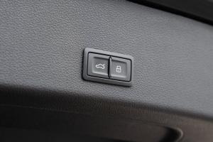 Black Audi E-Tron 2023 in Riga, with an engine capacity of 0.00 L and mileage of 58 thousand km for 37850 €, photo 11 on AUTOMOTO.COM.LV
