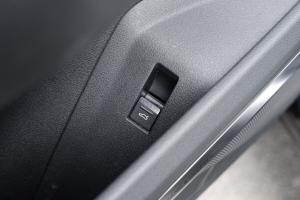 Black Audi E-Tron 2023 in Riga, with an engine capacity of 0.00 L and mileage of 58 thousand km for 37850 €, photo 13 on AUTOMOTO.COM.LV