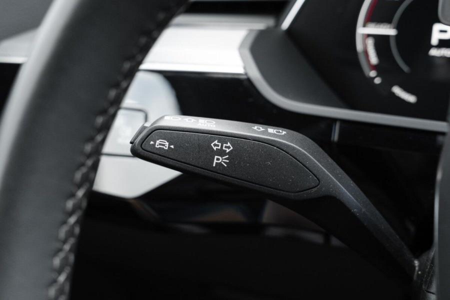 Black Audi E-Tron 2023 in Riga, with an engine capacity of 0.00 L and mileage of 58 thousand km for 37850 €, photo 16 on AUTOMOTO.COM.LV