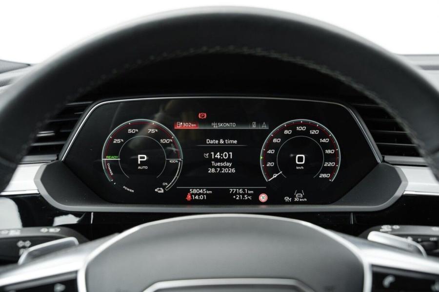 Black Audi E-Tron 2023 in Riga, with an engine capacity of 0.00 L and mileage of 58 thousand km for 37850 €, photo 17 on AUTOMOTO.COM.LV