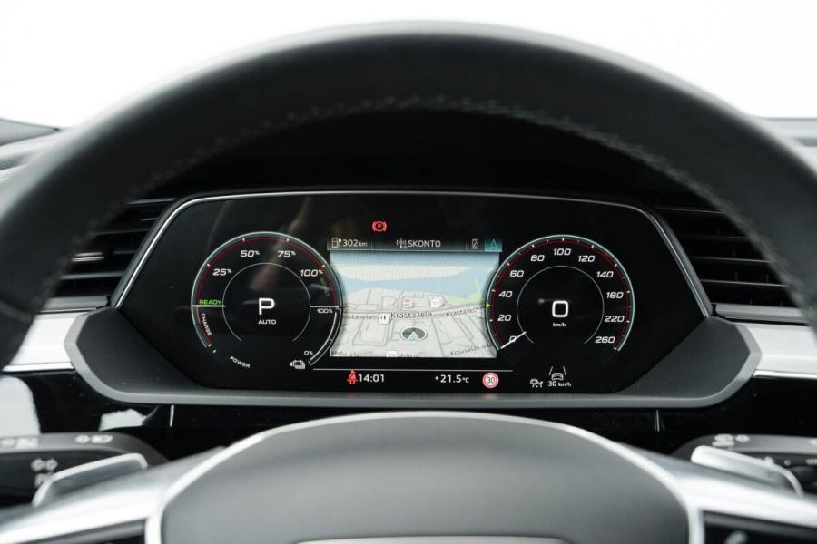 Black Audi E-Tron 2023 in Riga, with an engine capacity of 0.00 L and mileage of 58 thousand km for 37850 €, photo 18 on AUTOMOTO.COM.LV