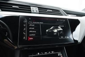 Black Audi E-Tron 2023 in Riga, with an engine capacity of 0.00 L and mileage of 58 thousand km for 37850 €, photo 27 on AUTOMOTO.COM.LV