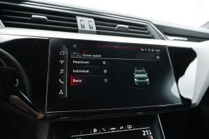 Black Audi E-Tron 2023 in Riga, with an engine capacity of 0.00 L and mileage of 58 thousand km for 37850 €, photo 28 on AUTOMOTO.COM.LV