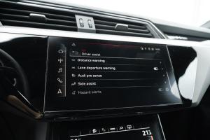 Black Audi E-Tron 2023 in Riga, with an engine capacity of 0.00 L and mileage of 58 thousand km for 37850 €, photo 30 on AUTOMOTO.COM.LV
