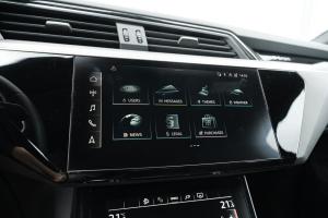 Black Audi E-Tron 2023 in Riga, with an engine capacity of 0.00 L and mileage of 58 thousand km for 37850 €, photo 31 on AUTOMOTO.COM.LV