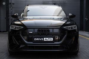 Черный Ауди E-Tron 2023 в Вильнюс, объемом двигателя 0.00 л и пробегом 100 тыс. км за 33900 €, фото 5 на AUTOMOTO.COM.LV