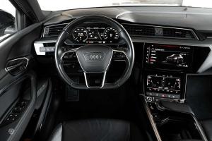 Черный Ауди E-Tron 2023 в Вильнюс, объемом двигателя 0.00 л и пробегом 100 тыс. км за 33900 €, фото 7 на AUTOMOTO.COM.LV