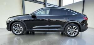 Черный Ауди E-Tron 2023 в Вильнюс, объемом двигателя 0.00 л и пробегом 54 тыс. км за 35800 €, фото 9 на AUTOMOTO.COM.LV