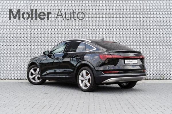 Melns Audi E-Tron 2023 Mārupe, ar dzinēja tilpumu 0.00 L un nobraukumu 28 tūkst. km par 43300 €, foto 3 vietnē AUTOMOTO.COM.LV
