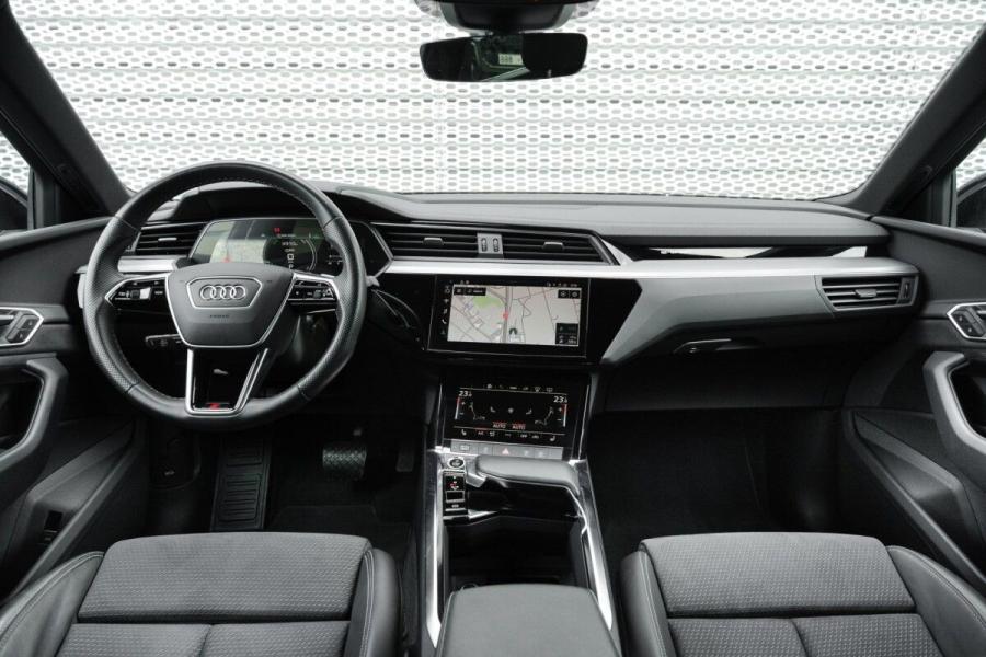 Melns Audi E-Tron 2023 Mārupe, ar dzinēja tilpumu 0.00 L un nobraukumu 28 tūkst. km par 43300 €, foto 7 vietnē AUTOMOTO.COM.LV