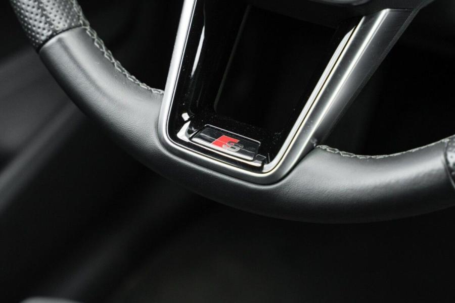 Melns Audi E-Tron 2023 Mārupe, ar dzinēja tilpumu 0.00 L un nobraukumu 28 tūkst. km par 43300 €, foto 15 vietnē AUTOMOTO.COM.LV