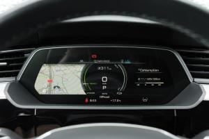 Melns Audi E-Tron 2023 Mārupe, ar dzinēja tilpumu 0.00 L un nobraukumu 28 tūkst. km par 43300 €, foto 17 vietnē AUTOMOTO.COM.LV