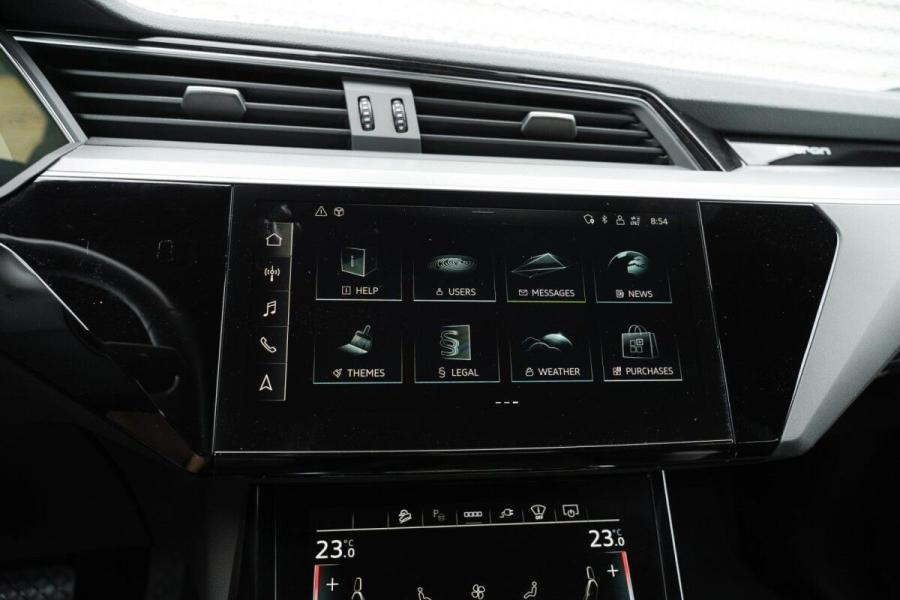Melns Audi E-Tron 2023 Mārupe, ar dzinēja tilpumu 0.00 L un nobraukumu 28 tūkst. km par 43300 €, foto 20 vietnē AUTOMOTO.COM.LV