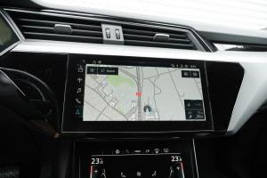 Melns Audi E-Tron 2023 Mārupe, ar dzinēja tilpumu 0.00 L un nobraukumu 28 tūkst. km par 43300 €, foto 28 vietnē AUTOMOTO.COM.LV