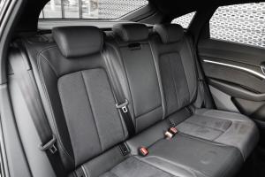 Melns Audi E-Tron 2023 Mārupe, ar dzinēja tilpumu 0.00 L un nobraukumu 28 tūkst. km par 43300 €, foto 29 vietnē AUTOMOTO.COM.LV