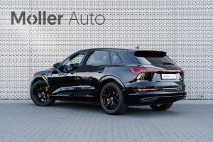 Melns Audi E-Tron 2023 Mārupe, ar dzinēja tilpumu 0.00 L un nobraukumu 41 tūkst. km par 42150 €, foto 4 vietnē AUTOMOTO.COM.LV