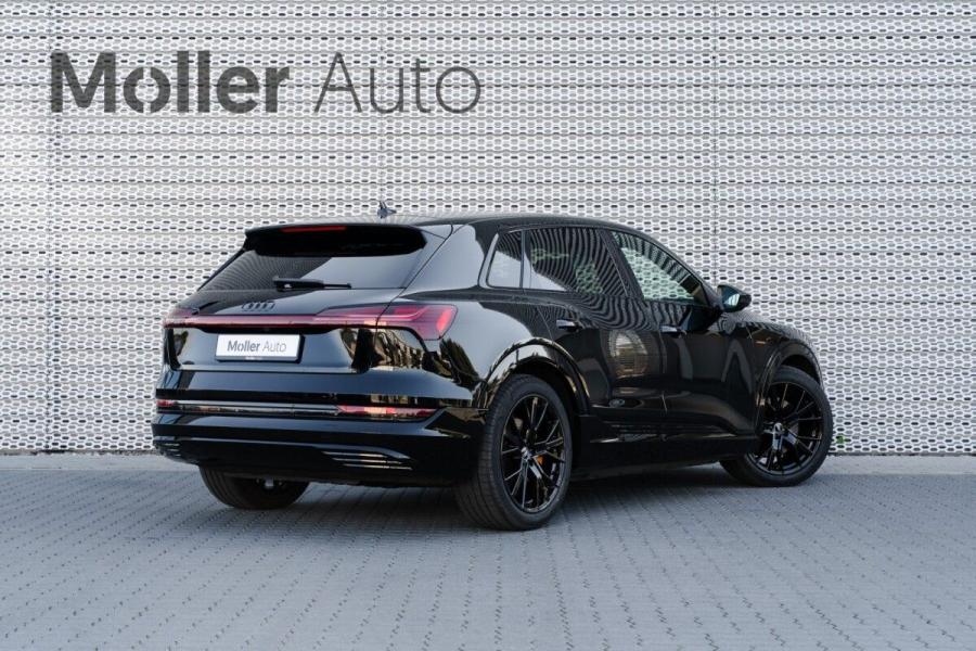 Melns Audi E-Tron 2023 Mārupe, ar dzinēja tilpumu 0.00 L un nobraukumu 41 tūkst. km par 42150 €, foto 5 vietnē AUTOMOTO.COM.LV