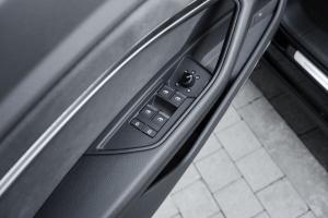 Melns Audi E-Tron 2023 Mārupe, ar dzinēja tilpumu 0.00 L un nobraukumu 41 tūkst. km par 42150 €, foto 8 vietnē AUTOMOTO.COM.LV
