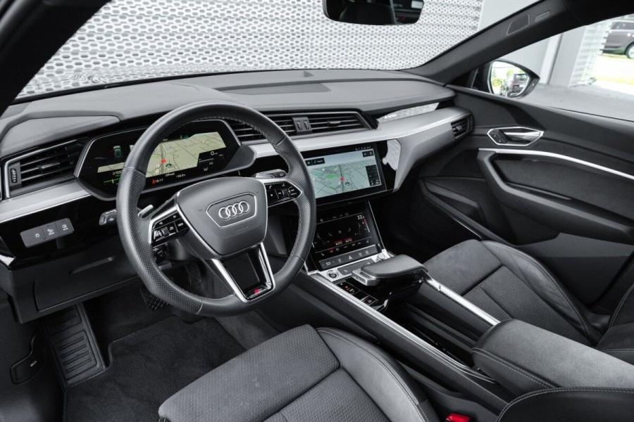 Melns Audi E-Tron 2023 Mārupe, ar dzinēja tilpumu 0.00 L un nobraukumu 41 tūkst. km par 42150 €, foto 14 vietnē AUTOMOTO.COM.LV