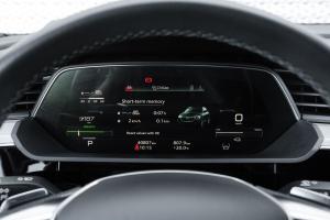 Melns Audi E-Tron 2023 Mārupe, ar dzinēja tilpumu 0.00 L un nobraukumu 41 tūkst. km par 42150 €, foto 16 vietnē AUTOMOTO.COM.LV
