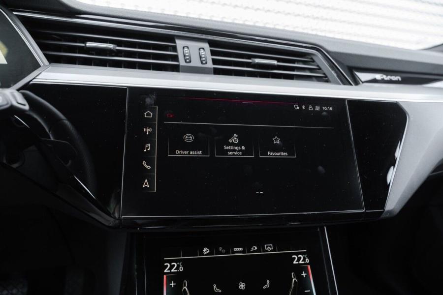 Melns Audi E-Tron 2023 Mārupe, ar dzinēja tilpumu 0.00 L un nobraukumu 41 tūkst. km par 42150 €, foto 25 vietnē AUTOMOTO.COM.LV