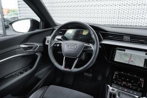 Melns Audi E-Tron 2023 Mārupe, ar dzinēja tilpumu 0.00 L un nobraukumu 41 tūkst. km par 42150 €, foto 30 vietnē AUTOMOTO.COM.LV