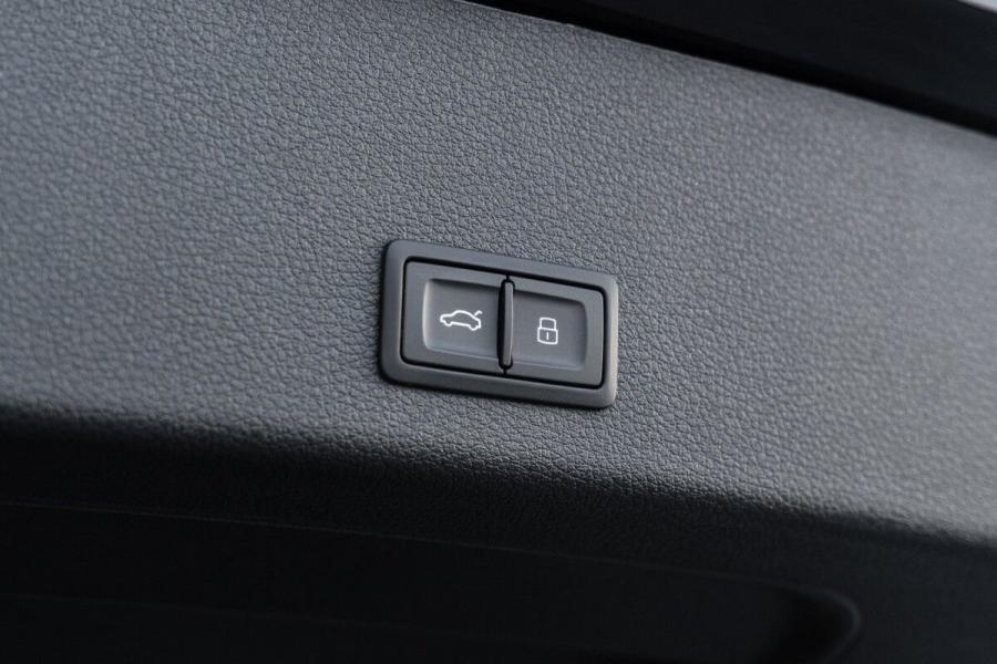 Melns Audi E-Tron 2023 Mārupe, ar dzinēja tilpumu 0.00 L un nobraukumu 41 tūkst. km par 42150 €, foto 33 vietnē AUTOMOTO.COM.LV