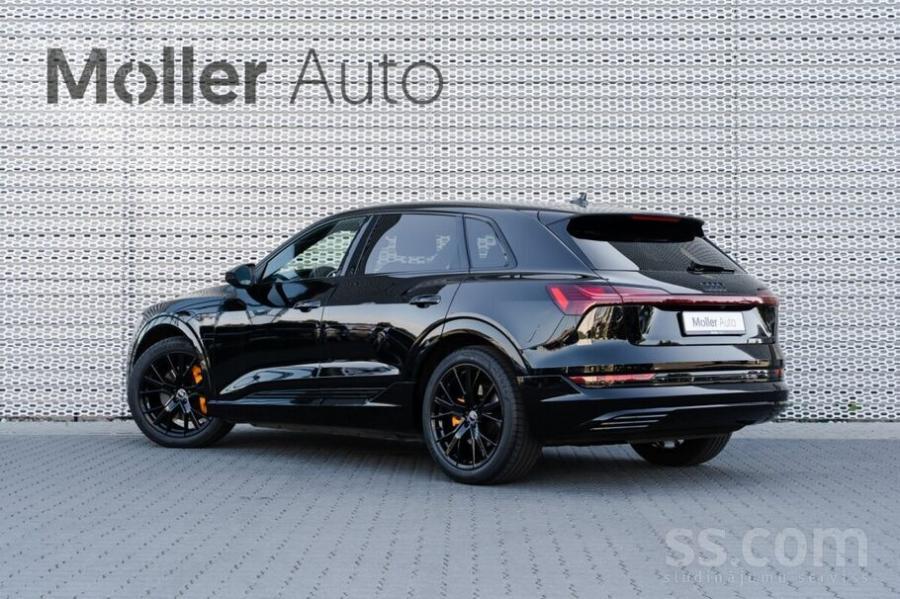 Melns Audi E-Tron 2023 Rīga, ar dzinēja tilpumu 0.00 L un nobraukumu 41 tūkst. km par 42150 €, foto 4 vietnē AUTOMOTO.COM.LV