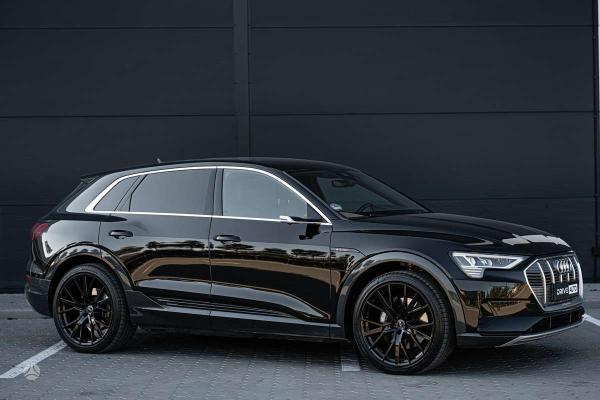 Melns Audi E-Tron 2023 Viļņa, ar dzinēja tilpumu 0.00 L un nobraukumu 97 tūkst. km par 32900 €, foto 3 vietnē AUTOMOTO.COM.LV