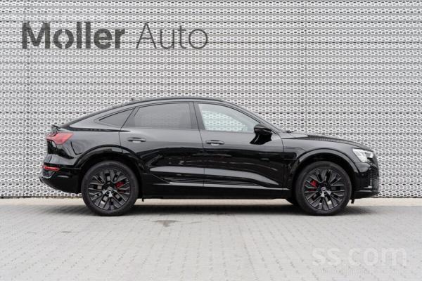 Melns Audi E-Tron 2024 Rīga, ar dzinēja tilpumu 0.00 L un nobraukumu 72 tūkst. km par 54200 €, foto 5 vietnē AUTOMOTO.COM.LV