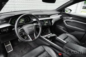 Melns Audi E-Tron 2024 Rīga, ar dzinēja tilpumu 0.00 L un nobraukumu 72 tūkst. km par 54200 €, foto 12 vietnē AUTOMOTO.COM.LV