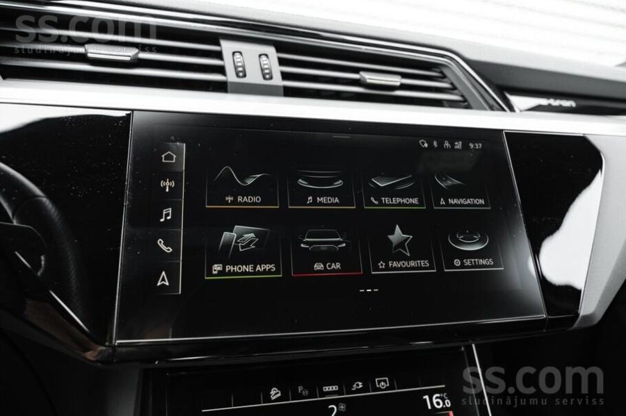 Melns Audi E-Tron 2024 Rīga, ar dzinēja tilpumu 0.00 L un nobraukumu 72 tūkst. km par 54200 €, foto 22 vietnē AUTOMOTO.COM.LV