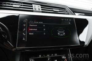 Melns Audi E-Tron 2024 Rīga, ar dzinēja tilpumu 0.00 L un nobraukumu 72 tūkst. km par 54200 €, foto 26 vietnē AUTOMOTO.COM.LV