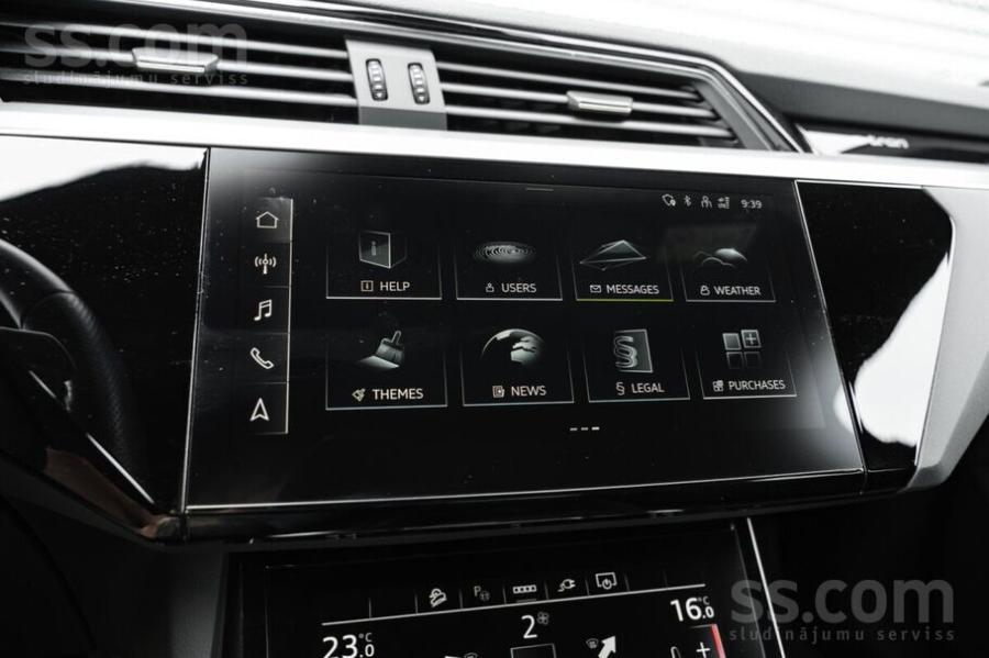 Melns Audi E-Tron 2024 Rīga, ar dzinēja tilpumu 0.00 L un nobraukumu 72 tūkst. km par 54200 €, foto 29 vietnē AUTOMOTO.COM.LV