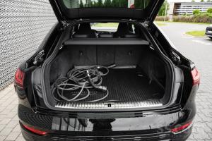 Melns Audi E-Tron 2024 Rīga, ar dzinēja tilpumu 0.00 L un nobraukumu 72 tūkst. km par 54200 €, foto 35 vietnē AUTOMOTO.COM.LV