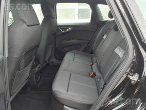 Black Audi E-Tron 2024 in Riga, with an engine capacity of 0.00 L and mileage of 4 thousand km for 39900 €, photo 11 on AUTOMOTO.COM.LV