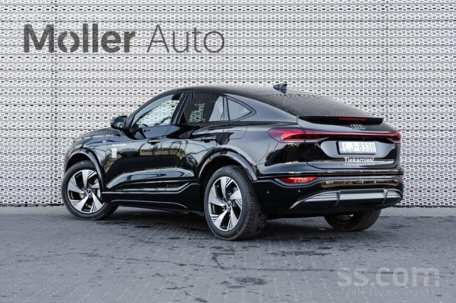 Melns Audi E-Tron 2026 Rīga, ar dzinēja tilpumu 0.00 L un nobraukumu 2 tūkst. km par 71900 €, foto 4 vietnē AUTOMOTO.COM.LV
